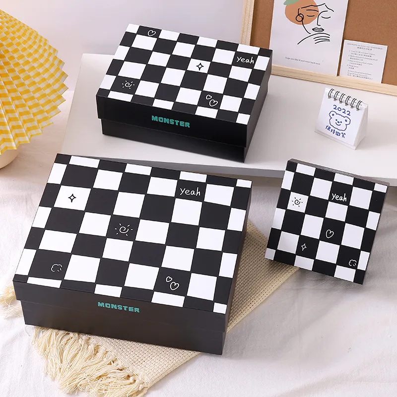 Large Gift Boxes Black and White Checkered Chess Board Pattern ...