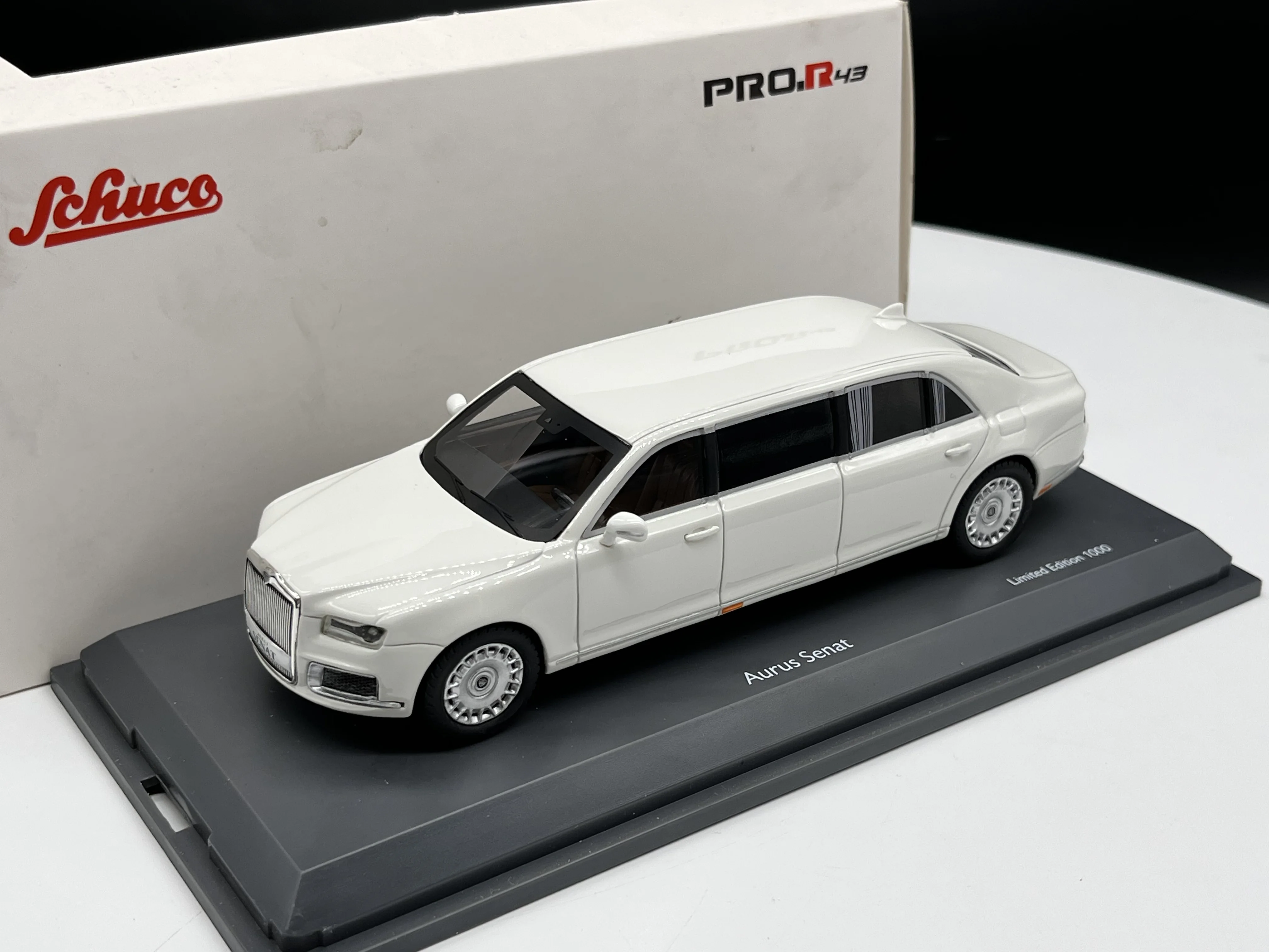Schuco-Limited-Edition-Resina-est-tica-Car-Model-Aurus-Senat-Simula-o ...
