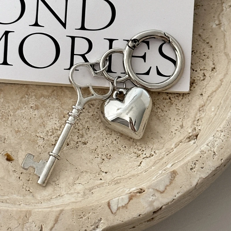 패션 키와 하트 키 체인 합금 소재 Y2k 열쇠 고리 쥬얼리 하트 열쇠 고리 여자를위한 핸드백 액세서리 여자 Dropship