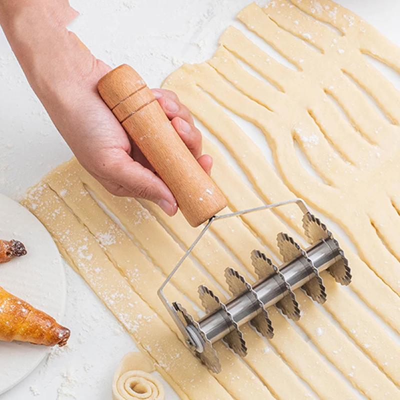 Stainless Steel Pastry Dough Lattice Roller Cutter with Wood Handle ...
