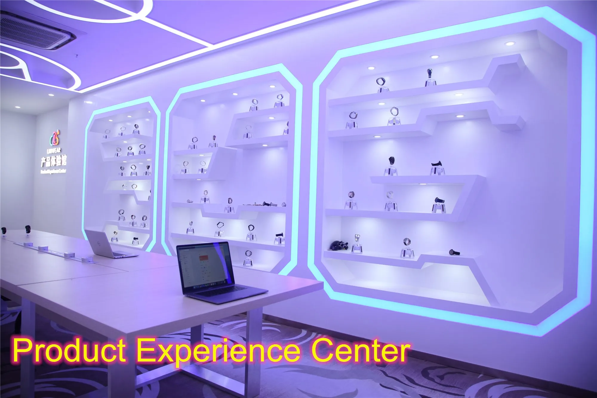 2021 SIM card smart watch LT10 4G Network GPS camera smartwatch AMOLED ...