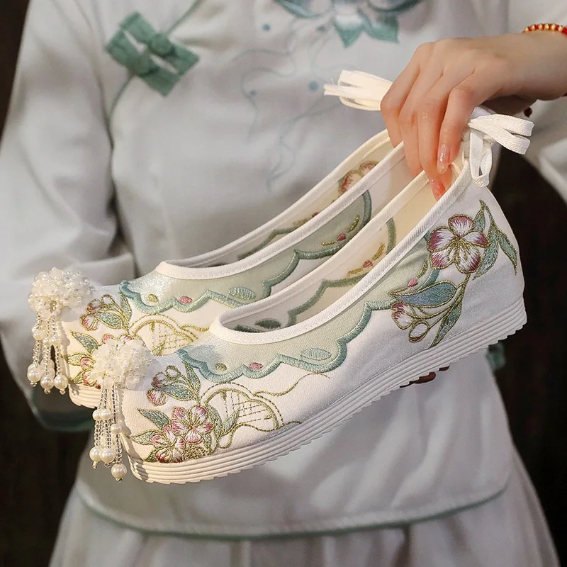 Women's Chinese Traditional Hanfu Shoes Ancient Style Hidden Heels ...