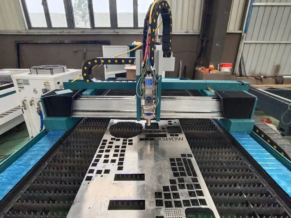 Metal-Cutting-Machine-1500W-CNC-System-Efficient-Operation-High-Speed ...