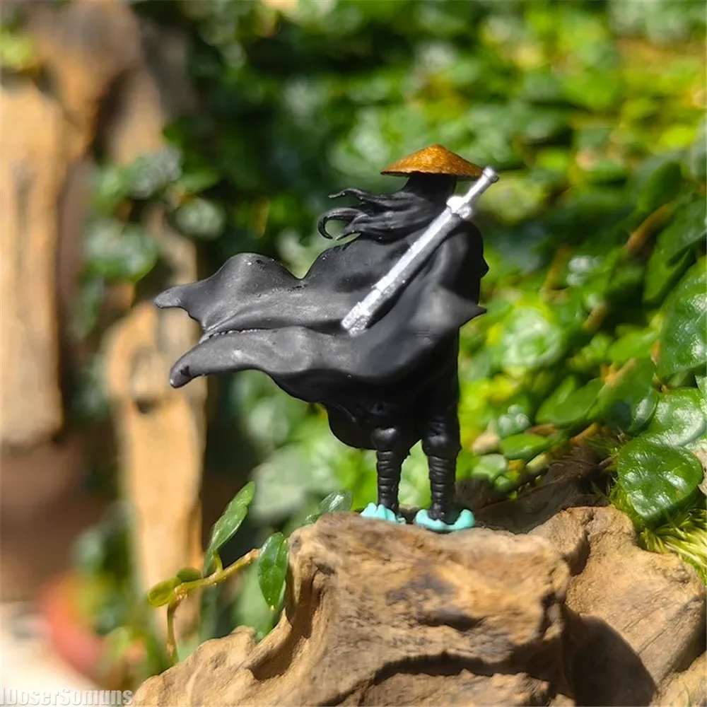 Chinese-Kung-Fu-Swordsman-Cool-Figure-1-64-Desk-Decoration-Fairy-Garden ...
