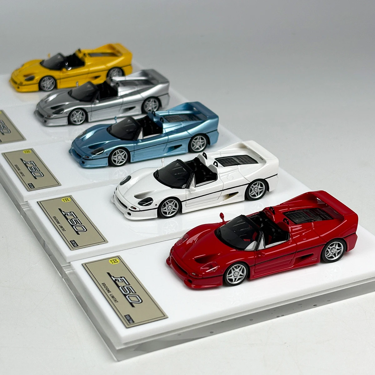 DMH-1-64-F50-aperta-resin-model-car.jpg