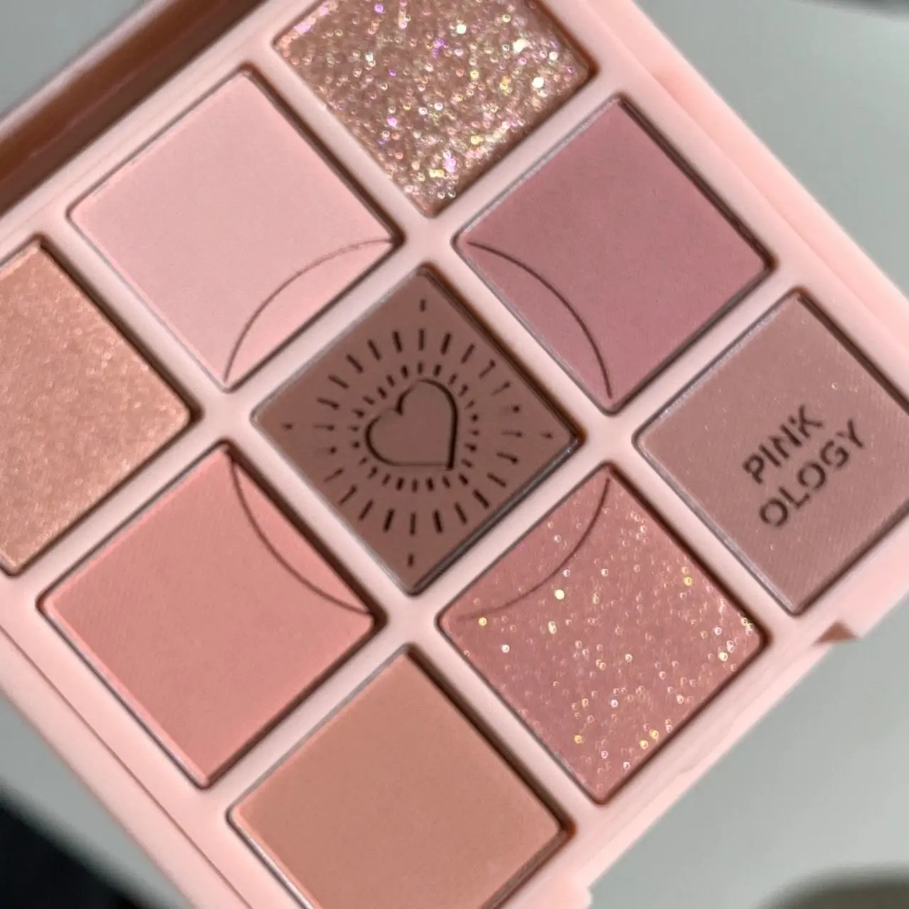 UEE-9-Colors-Eyeshadow-Pearly-Matte-Earth-Color-Eyeshadow-Palette-Shiny ...