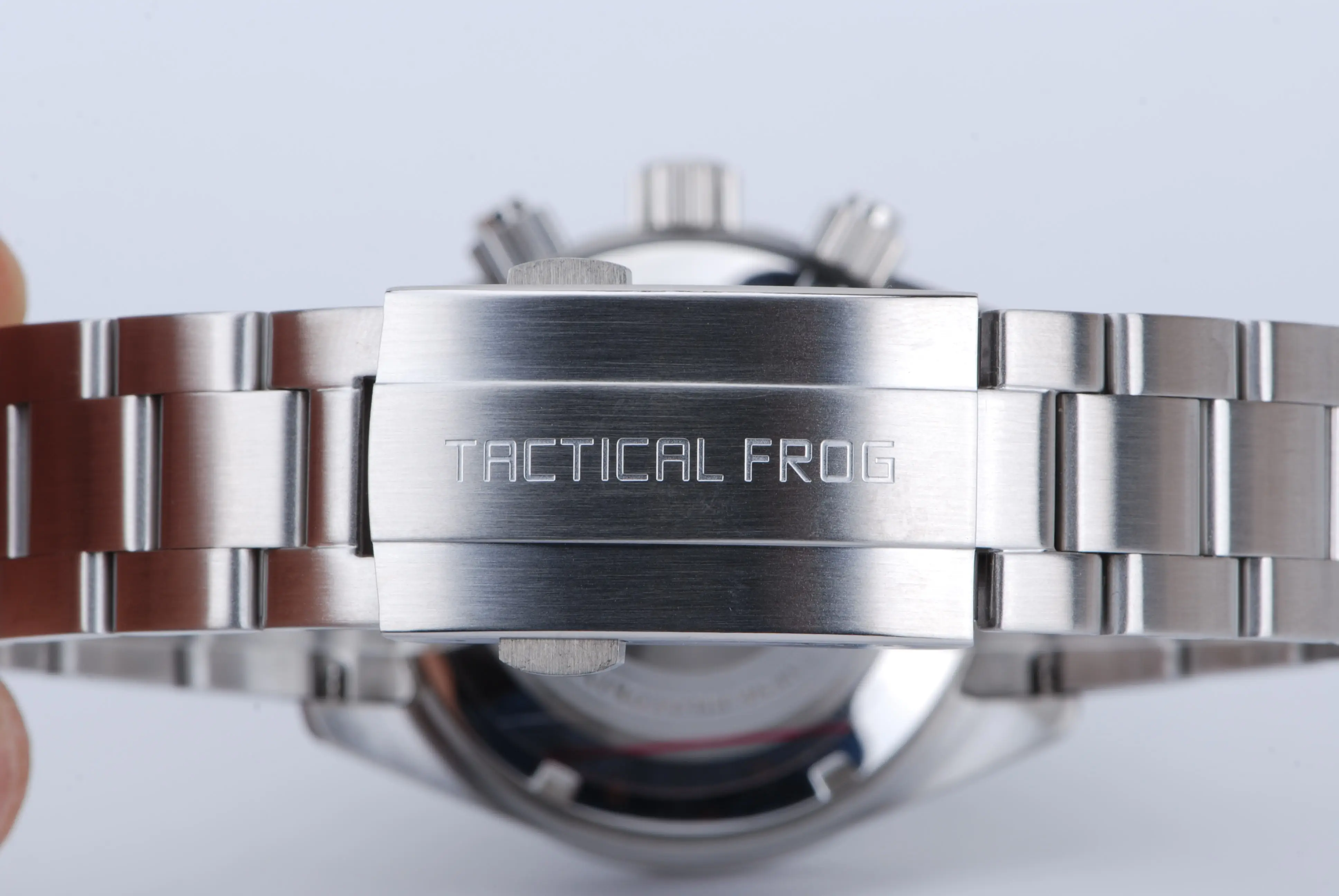 The Speedy Tactical Frog - Solar Powered Review | WatchinTyme