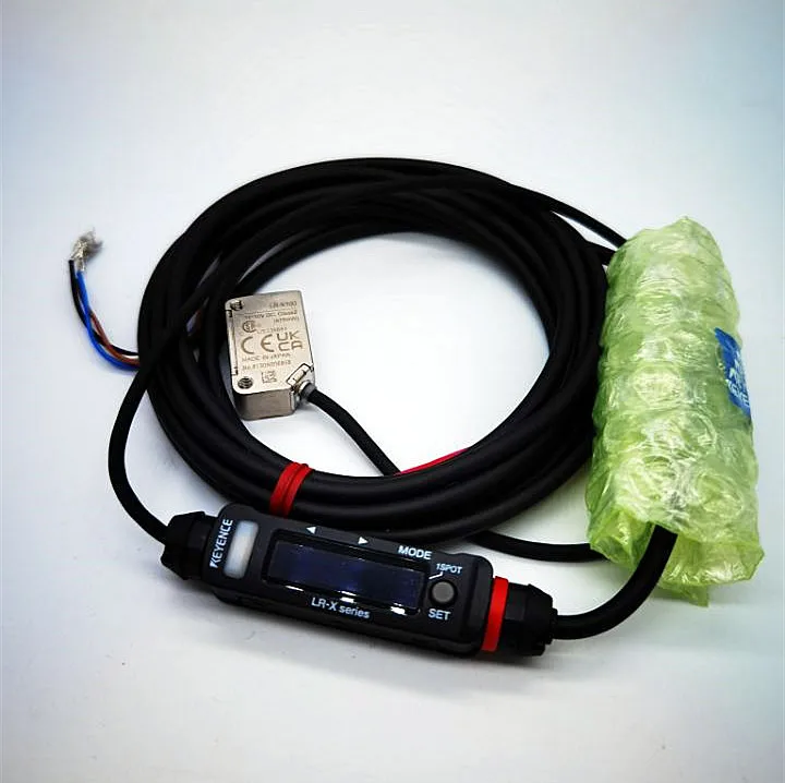 KEYENCE-LR-X50-Compact-Laser-Sensor-New-original.jpg