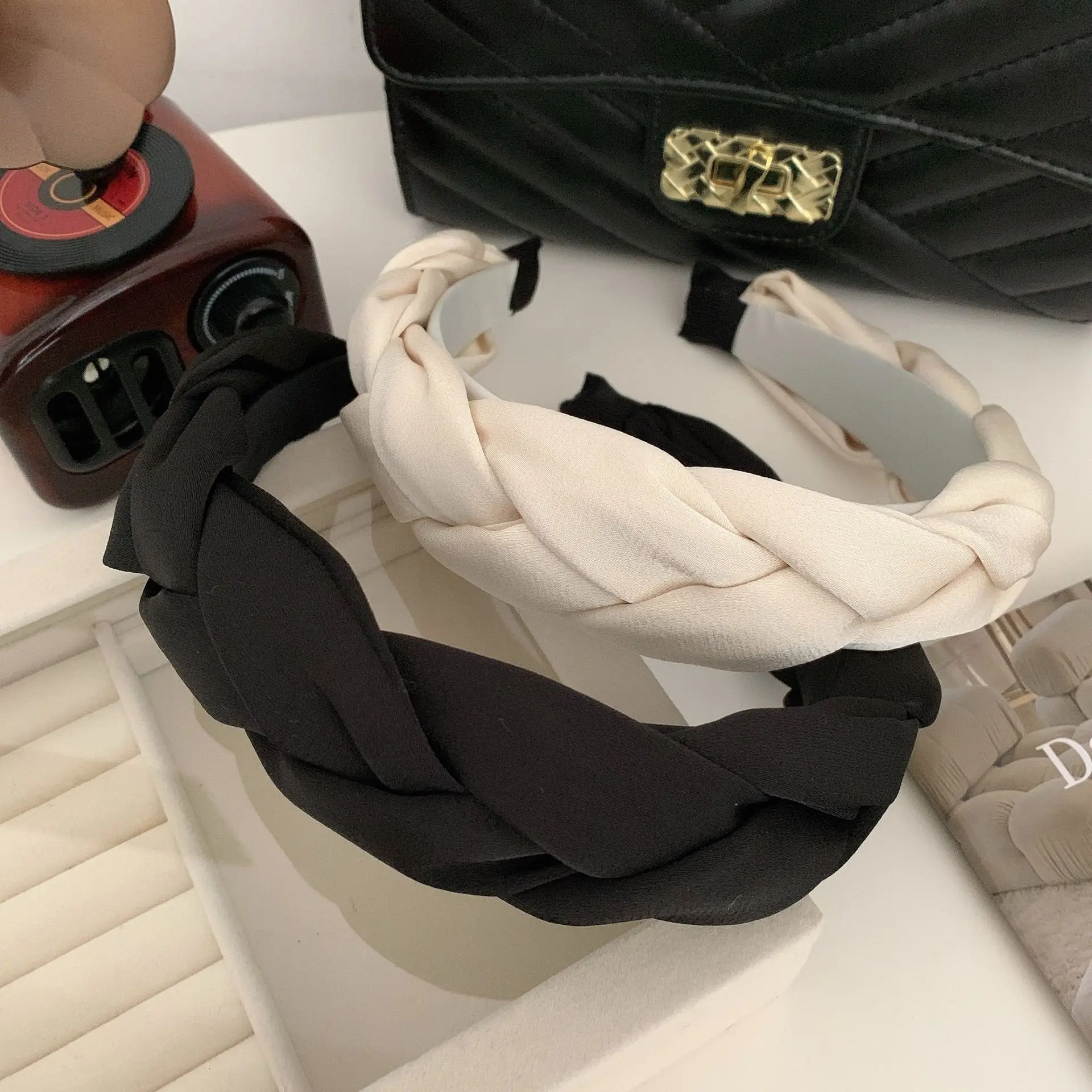 Korean-Fashion-Twist-Braided-Wide-Edge-Head-Hoop-Simple-Wind-Black-And ...