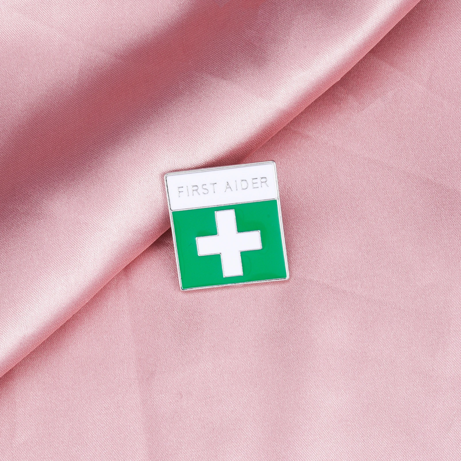 First-Aider-Medical-Brooch-Lapel-Pin-First-Aid-Kit-Nurse-Doctor-Jewelry ...