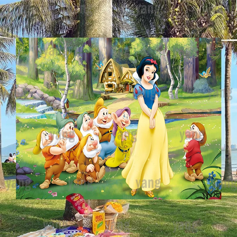 Snow White Dwarfs Happy