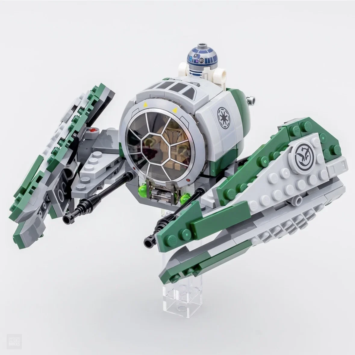 MINISO-DISNEY-Yodas-Space-Jedied-Starfighter-75360-Building-Blocks-Wars ...