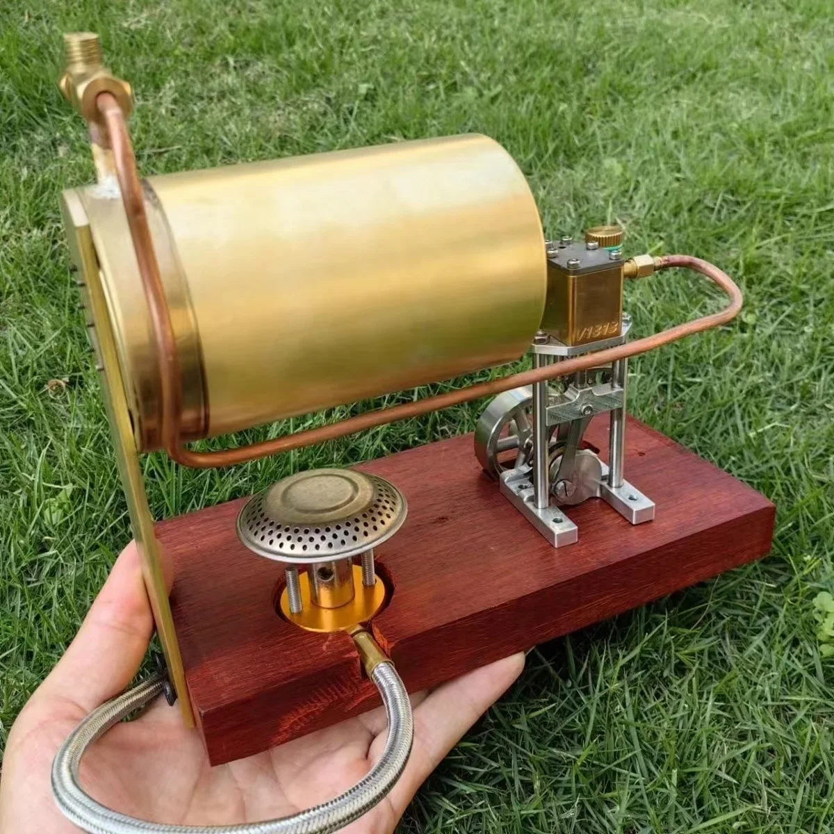 Afneembare-heen-en-weer-bewegende-stoommachine-met-eenvoudige-ketelset ...