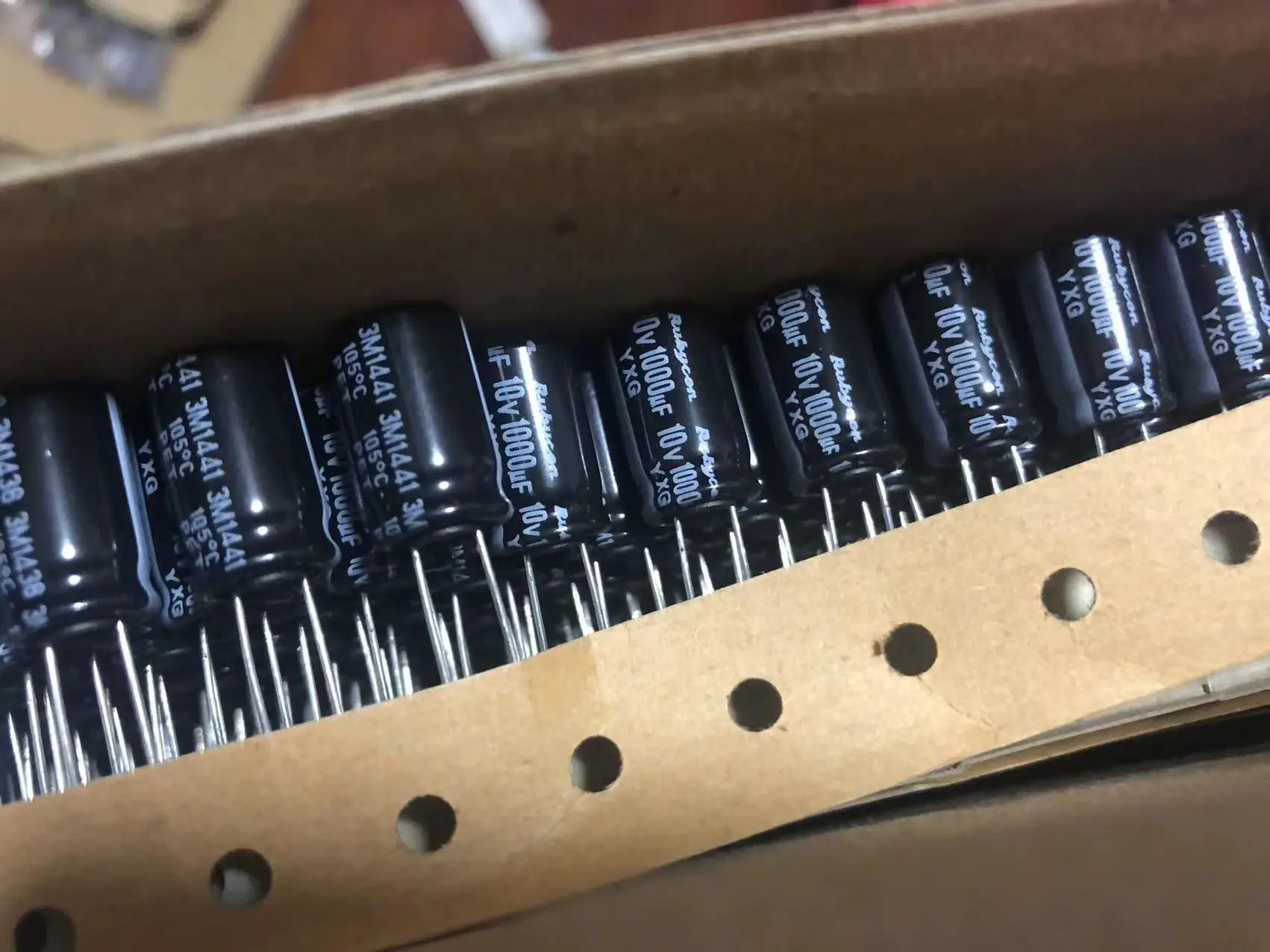 2023-NEW-RUBYCON-yxg-10V1000UF-10X16-105-degrees-1000UF-10V-high ...