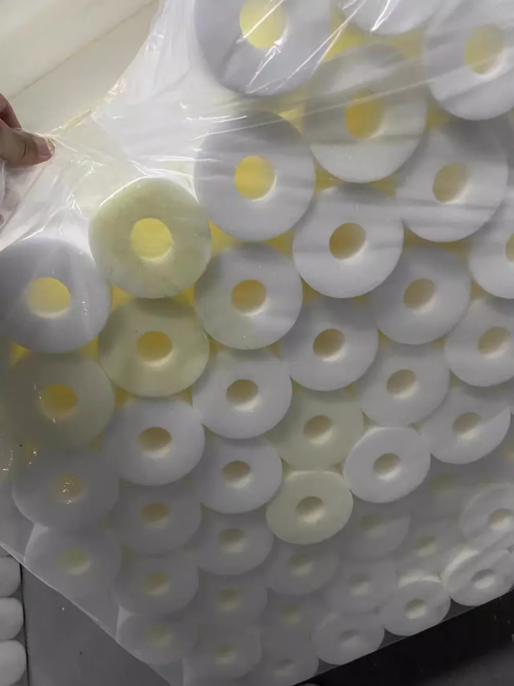 COF Cleaning Machine Sponge For Cleaning COF TV Panel Repair Bonding ...