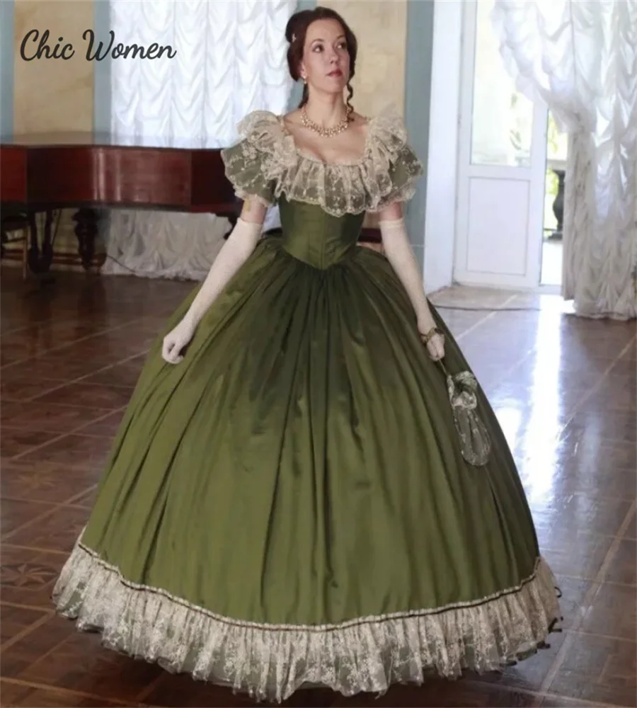 Vestido de fiesta victoriano verde de los años 1860, manga casquillo ...