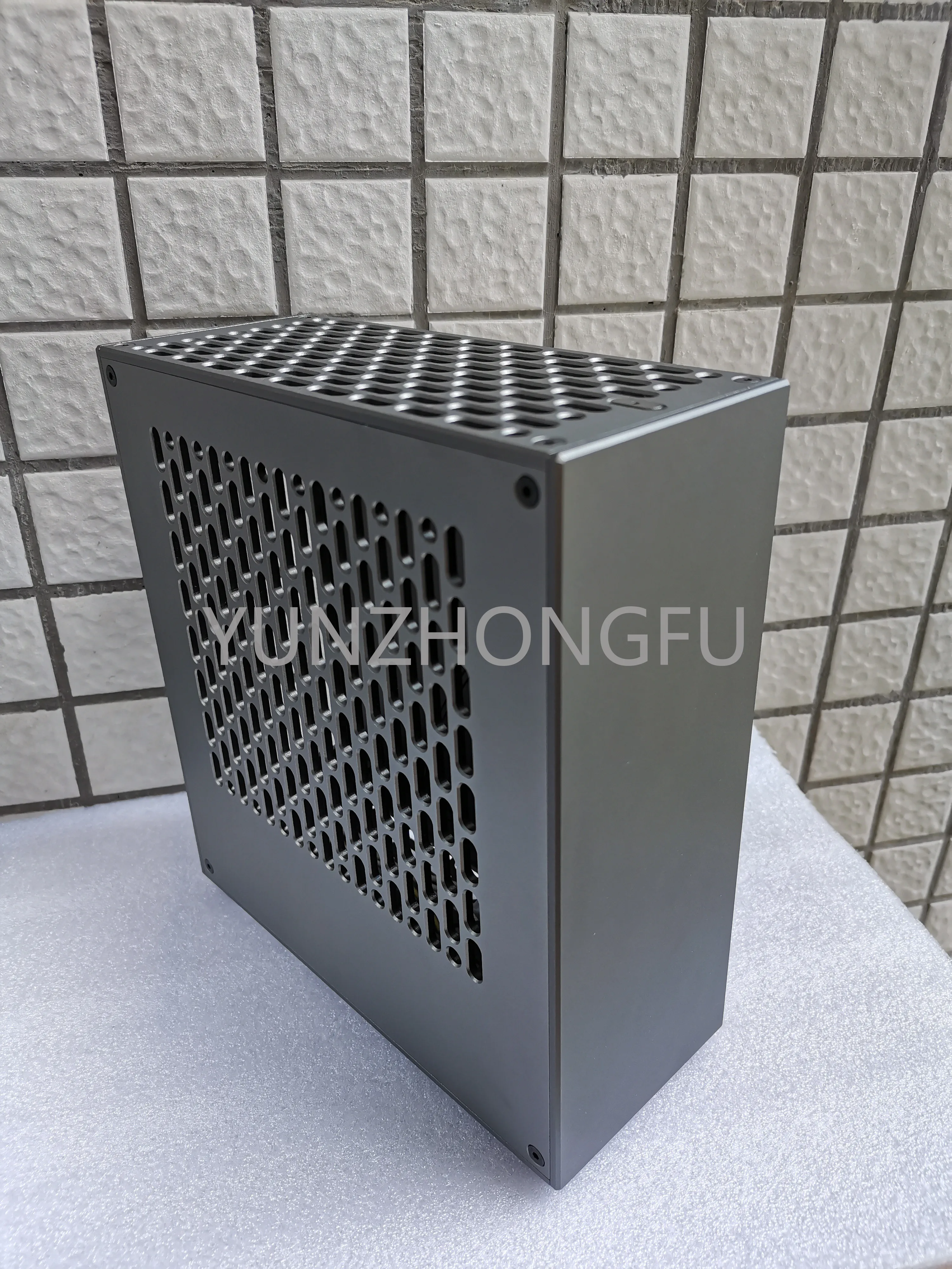 V26Pro-ITX-Core-Display-CHASSIS-APU-Built-in-Power-Cassis-HTPC.jpg