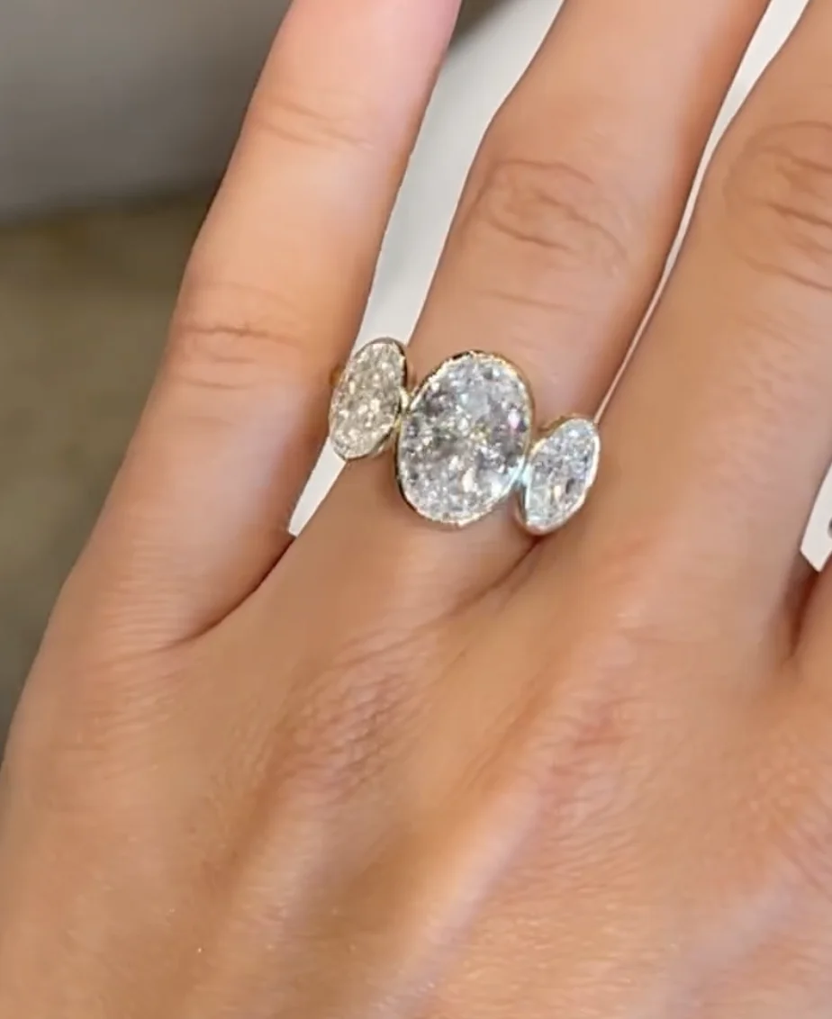 12x8 oval moissanite store