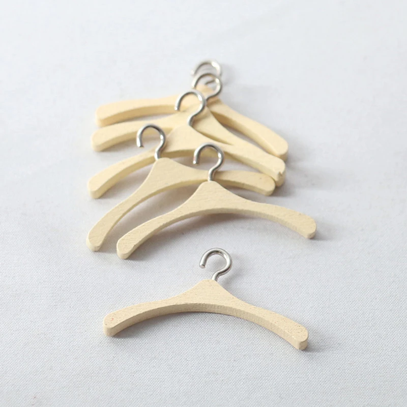 2/5PCSDoll Accessories Clothing Hanger Doll Clothes Dress Hanger for ...