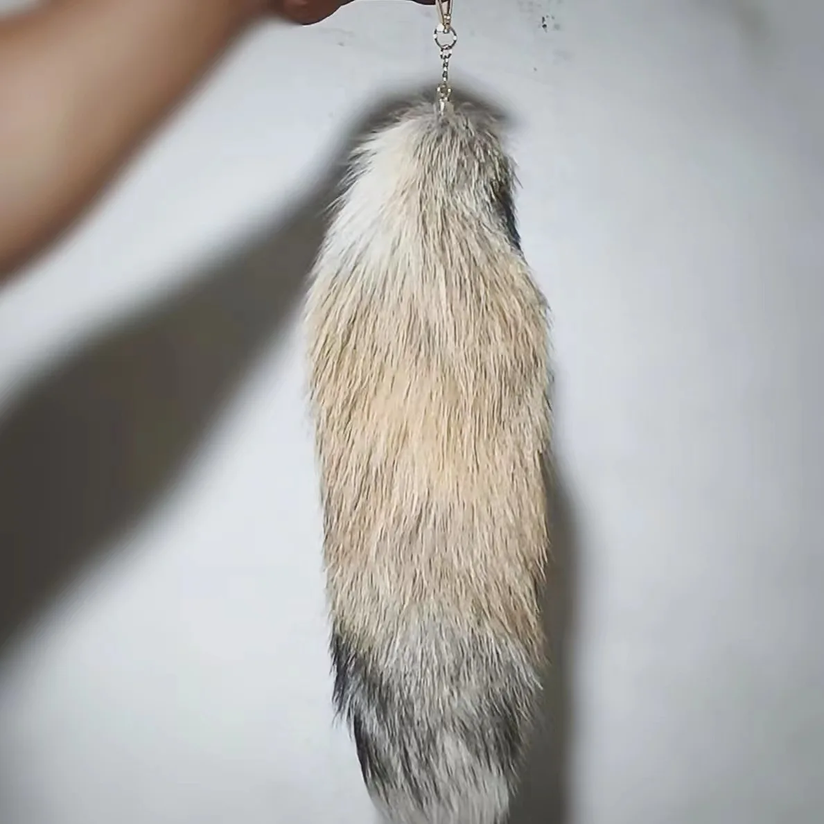 foxtail-keychain-Furry-Racoon-Tail-Keyring-Keychain-28cm-Animal-Tail-Key-Pendant-Pompoms-Keyring ...