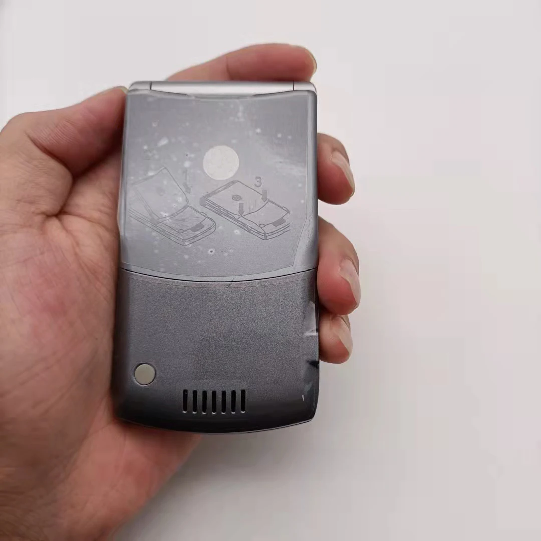 Motorola RAZR V3 -Original Unlocked 2.2 inches GSM 850 / 900 / 1800 ...