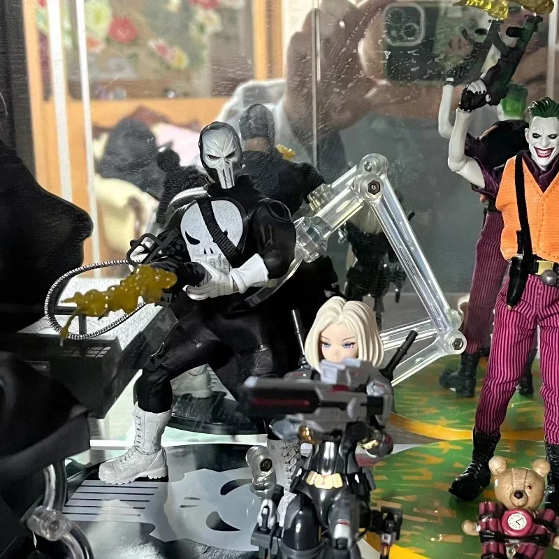 Why Bootleg Mezco Marvel Sin City Punisher Figurine Is the Real Deal ...