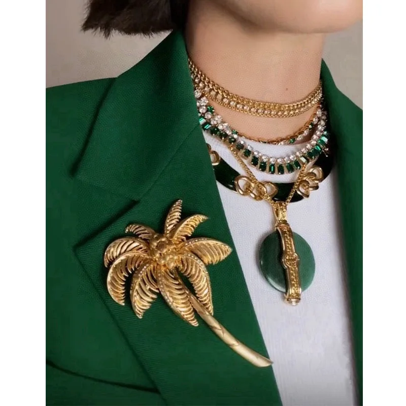 French-niche-vintage-vintage-gold-coconut-tree-vintage-brooch-accessory.jpg