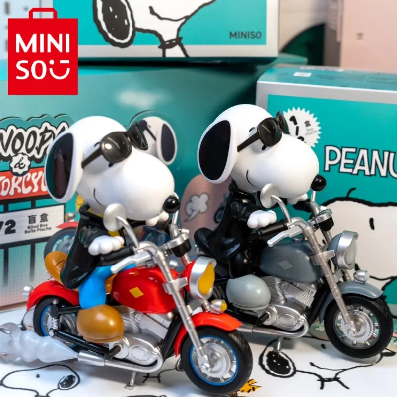 MINISO-Snoopy-y-caja-ciega-de-motocicleta-figura-de-Anime-adornos-de ...