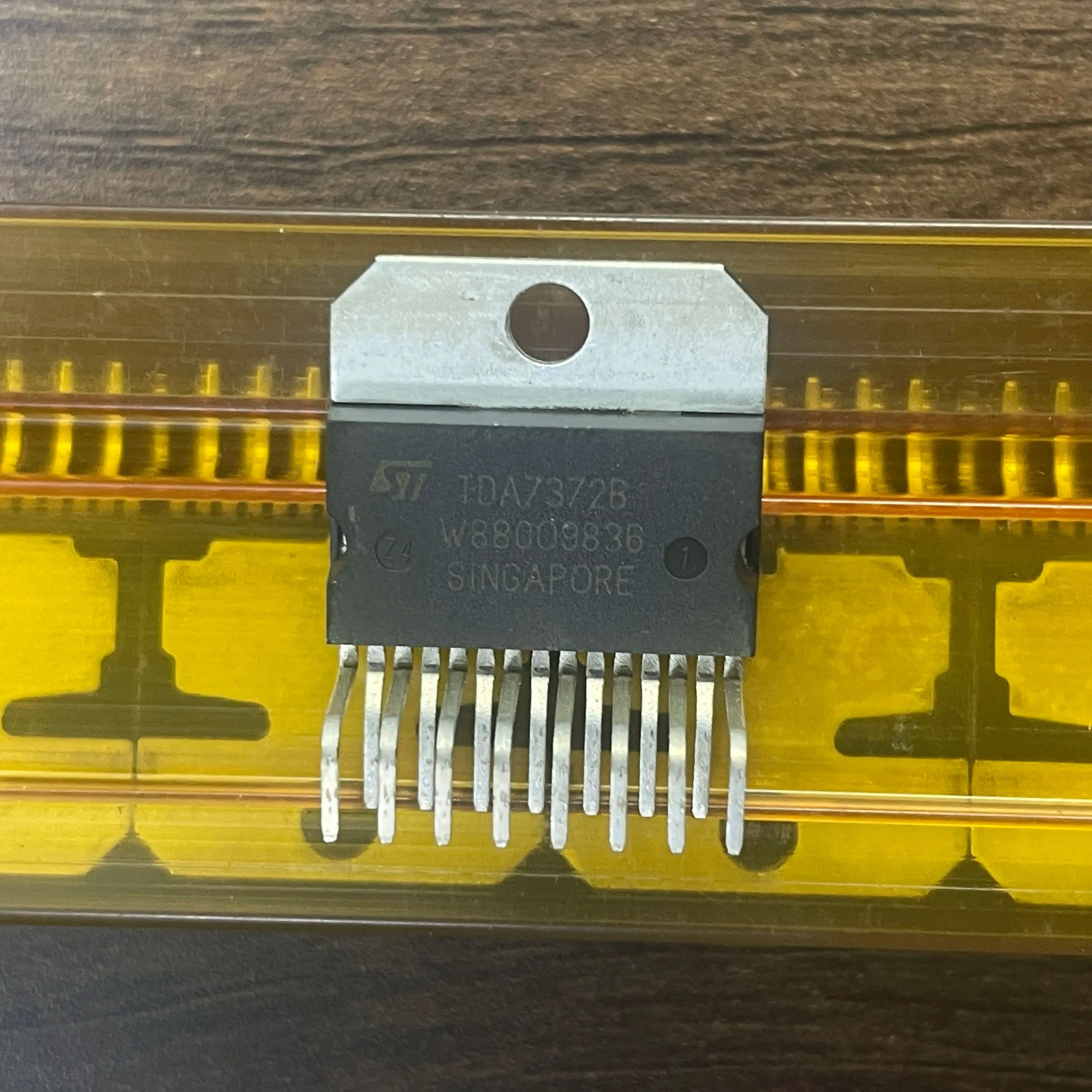 TDA7372B-TDA7372-ZIP-4-x-6W-POWER-AMPLIFIER-FOR-CAR-RADIO-1pcs-Original ...