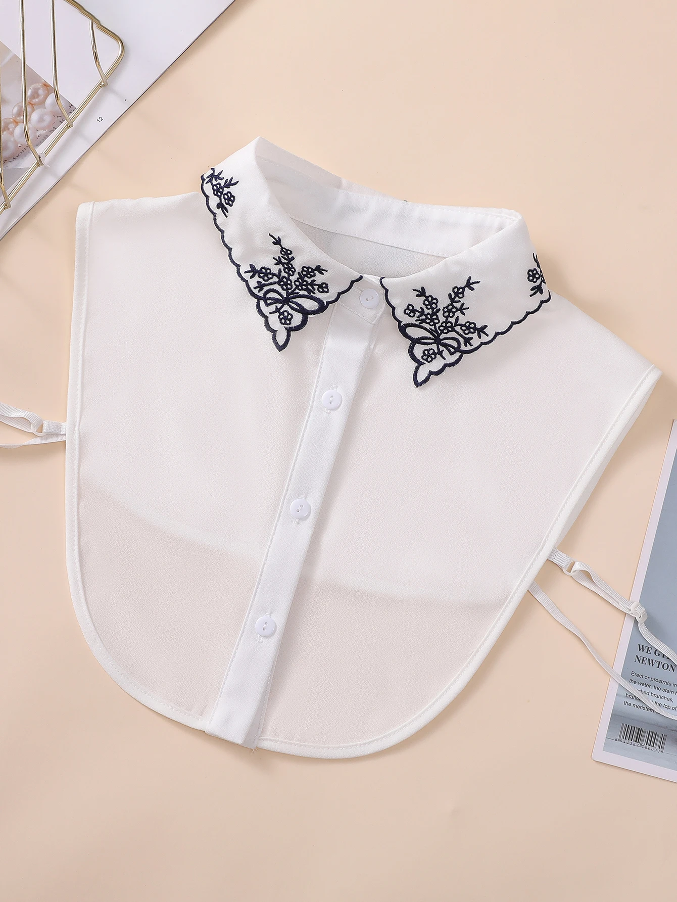 Ladies Fashion Elegant Retro Embroidery Fake Collar Detachable Collar ...