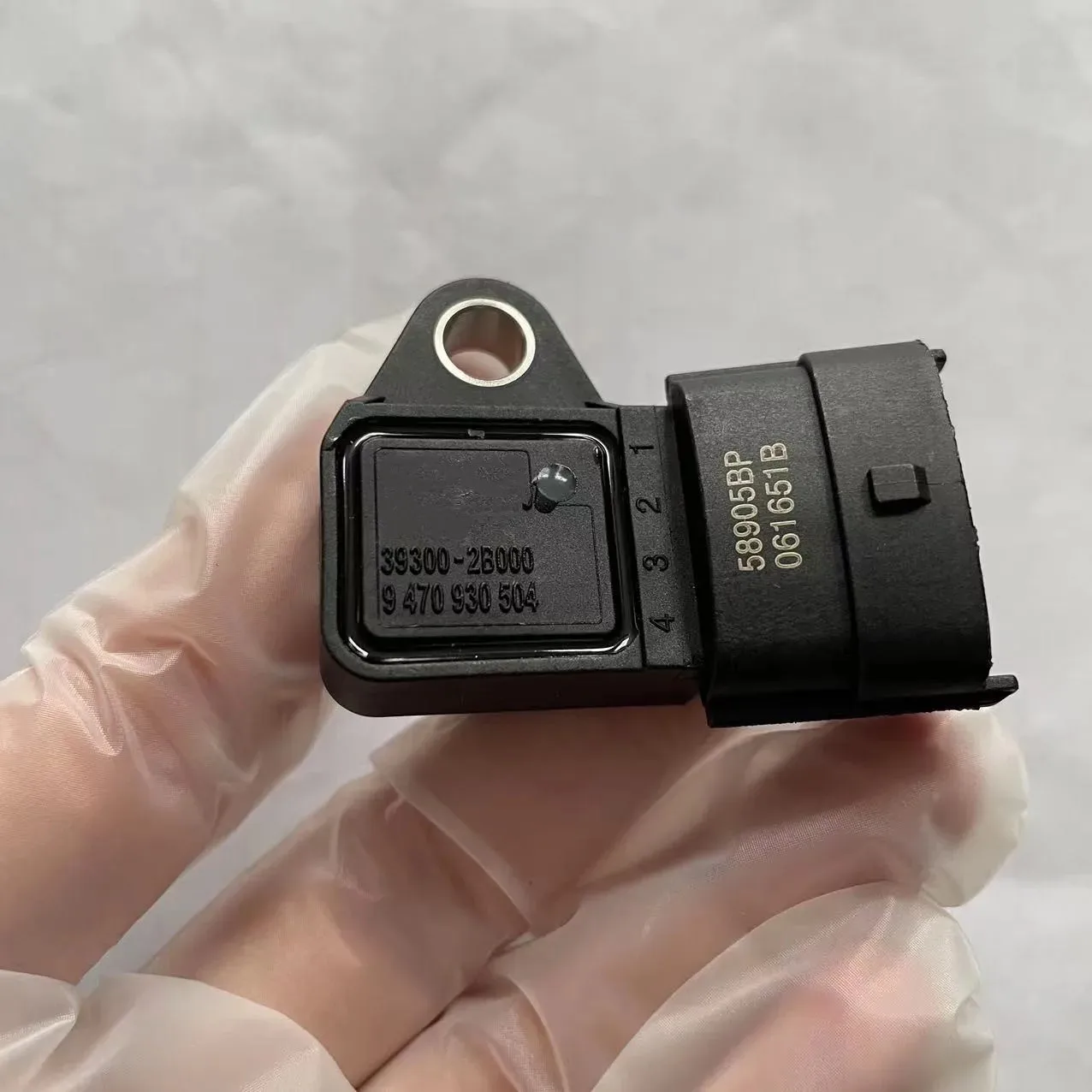 Manifold-Intake-Air-Pressure-MAP-Sensor-Sender-For-Hyu-ndai-Accent-For ...