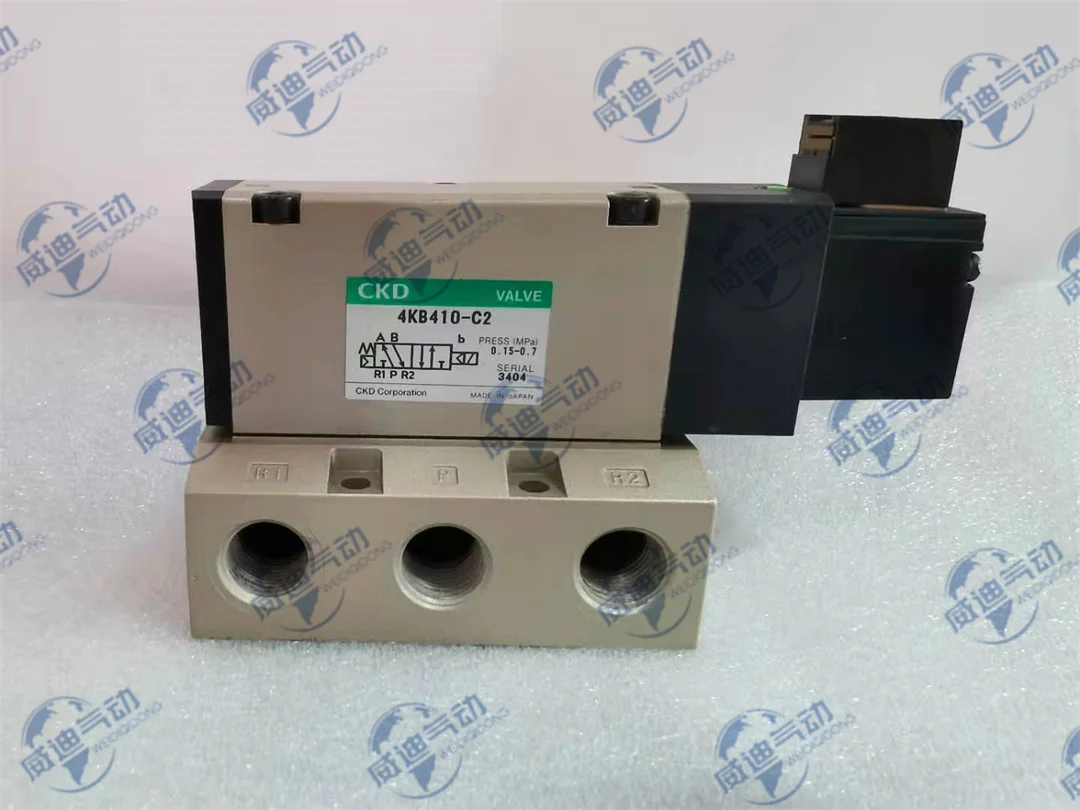 CKD-solenoid-valve-4KB319-00-LS-D24V-4KB310-00-LS-AC220V-4KB310-M1D2.jpg