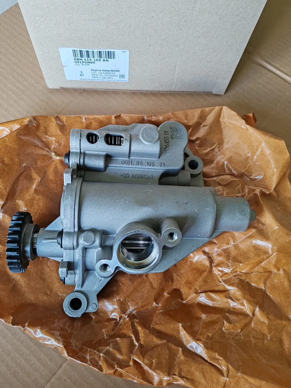 OEM-NEW-24-Teeth-Gear-Oil-Pump-Assembly-Genuine-For-Audi-A3-A4-Q5-VW ...