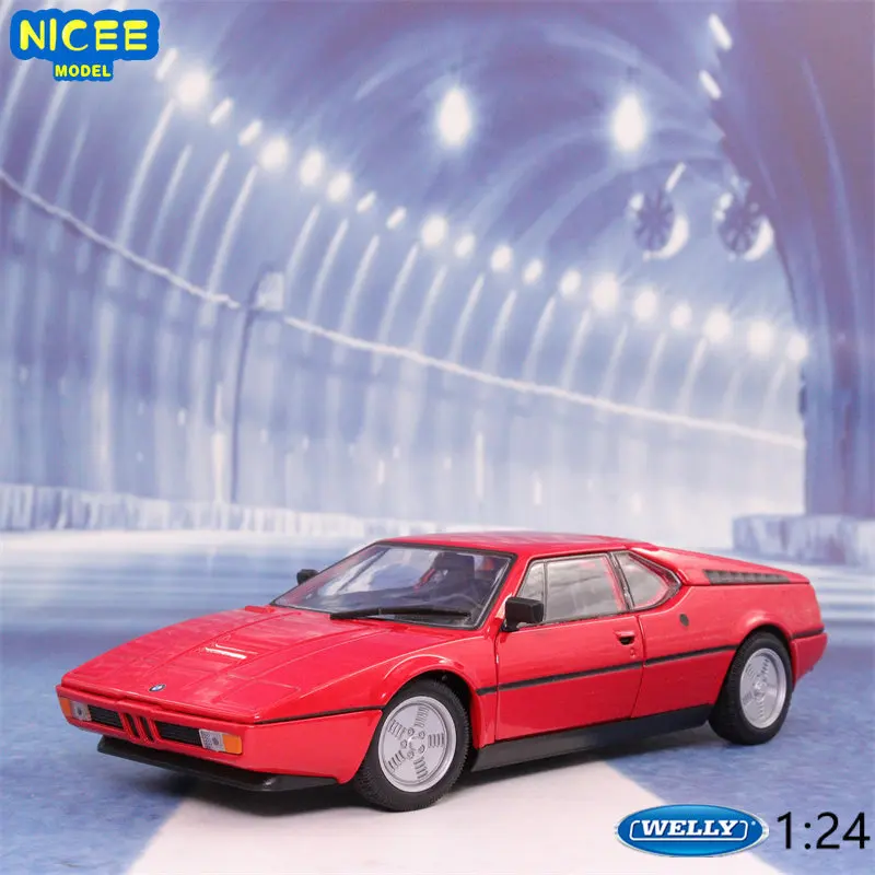 WELLY 1:24 BMW M1 Sports car High Simulation Diecast Car Metal Alloy ...