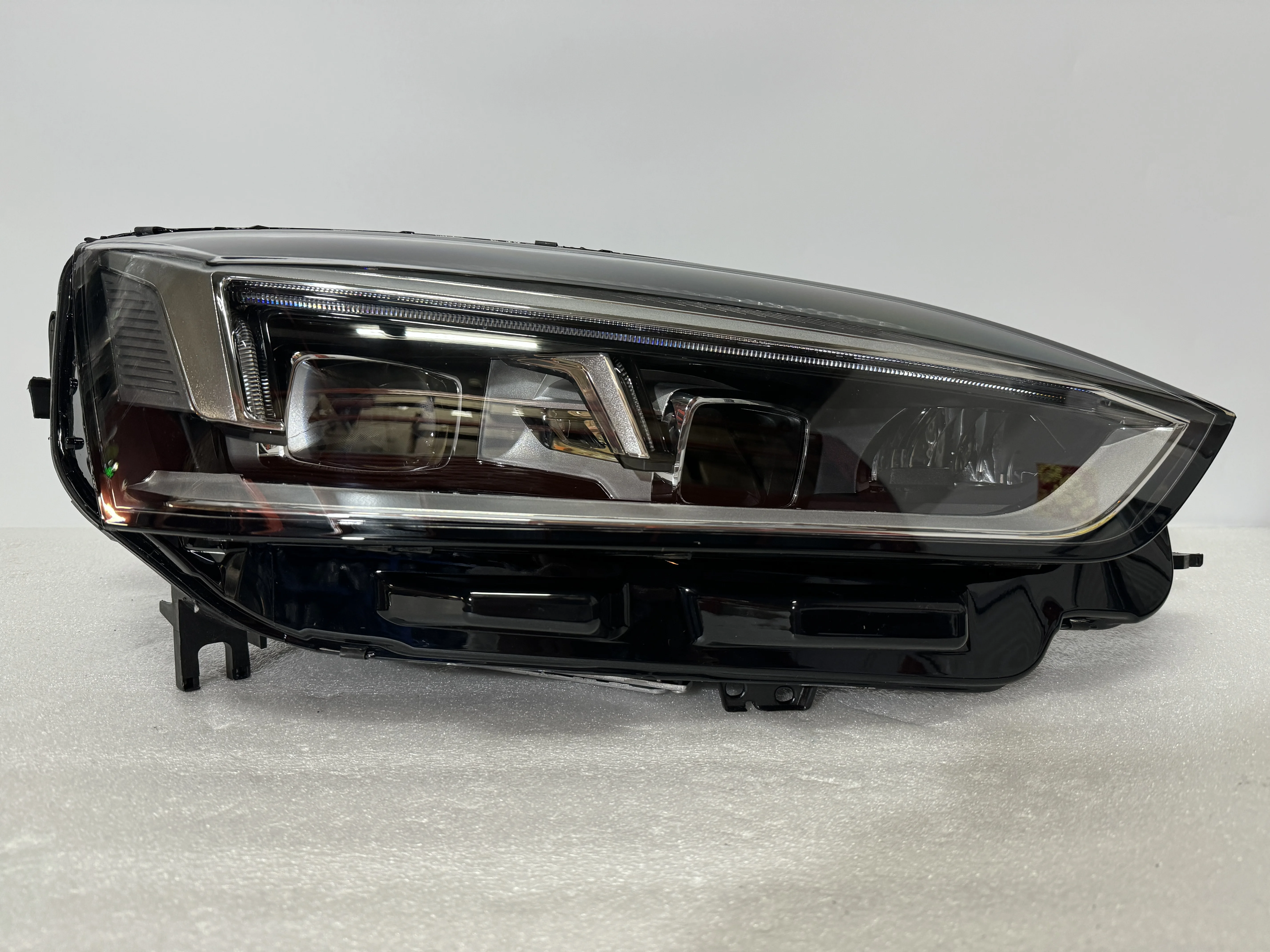 Faro-LED-Matrix-para-Audi-A5-montaje-medio-Plug-And-Play-actualizaci-n ...