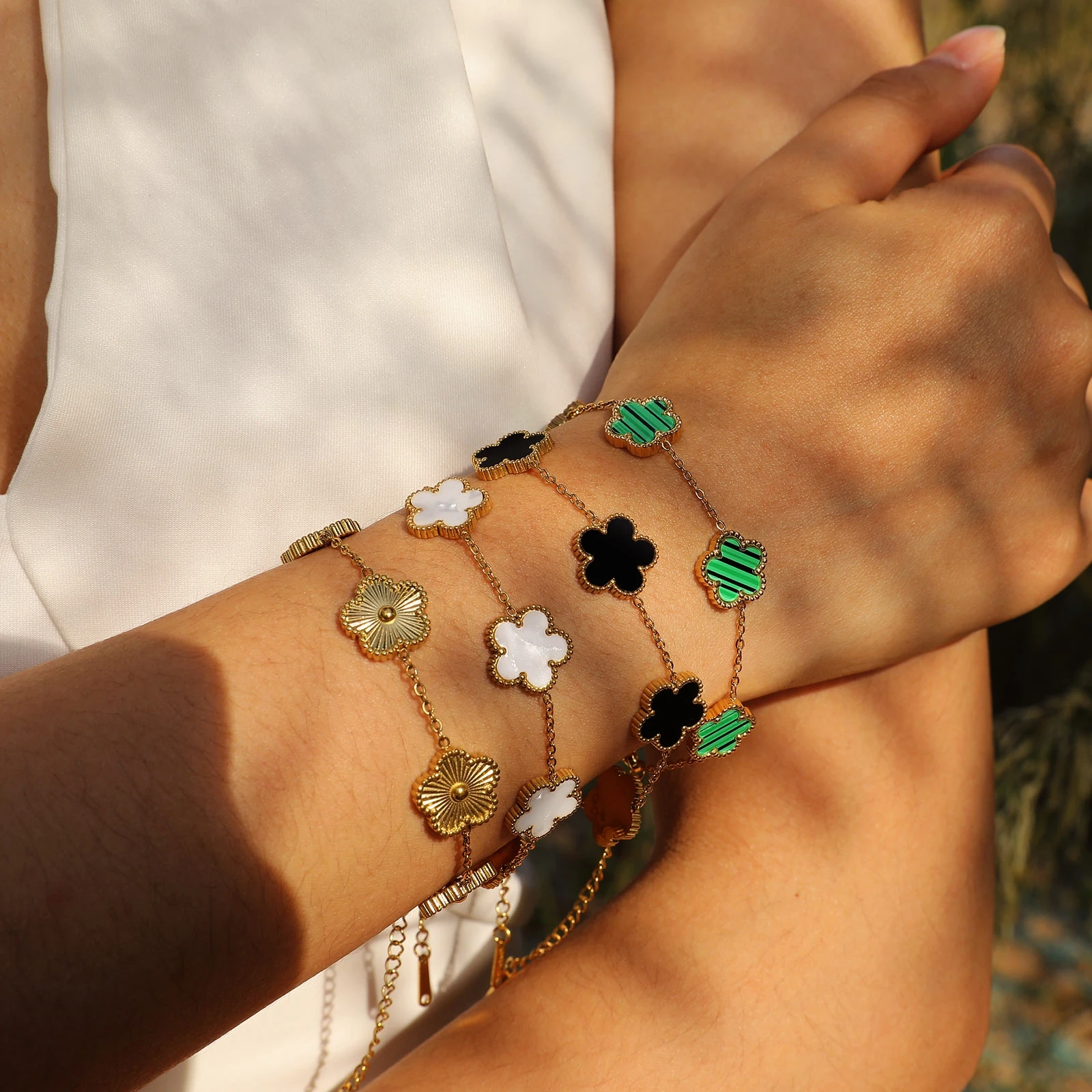 1-piece-Double-sided-five-flower-bracelet-with-multiple-colors ...