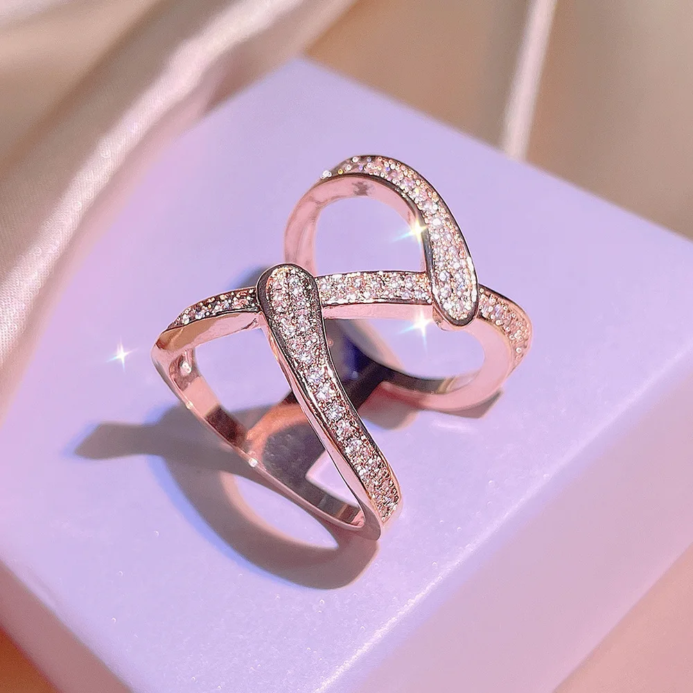 Interlocking Rings For Couples