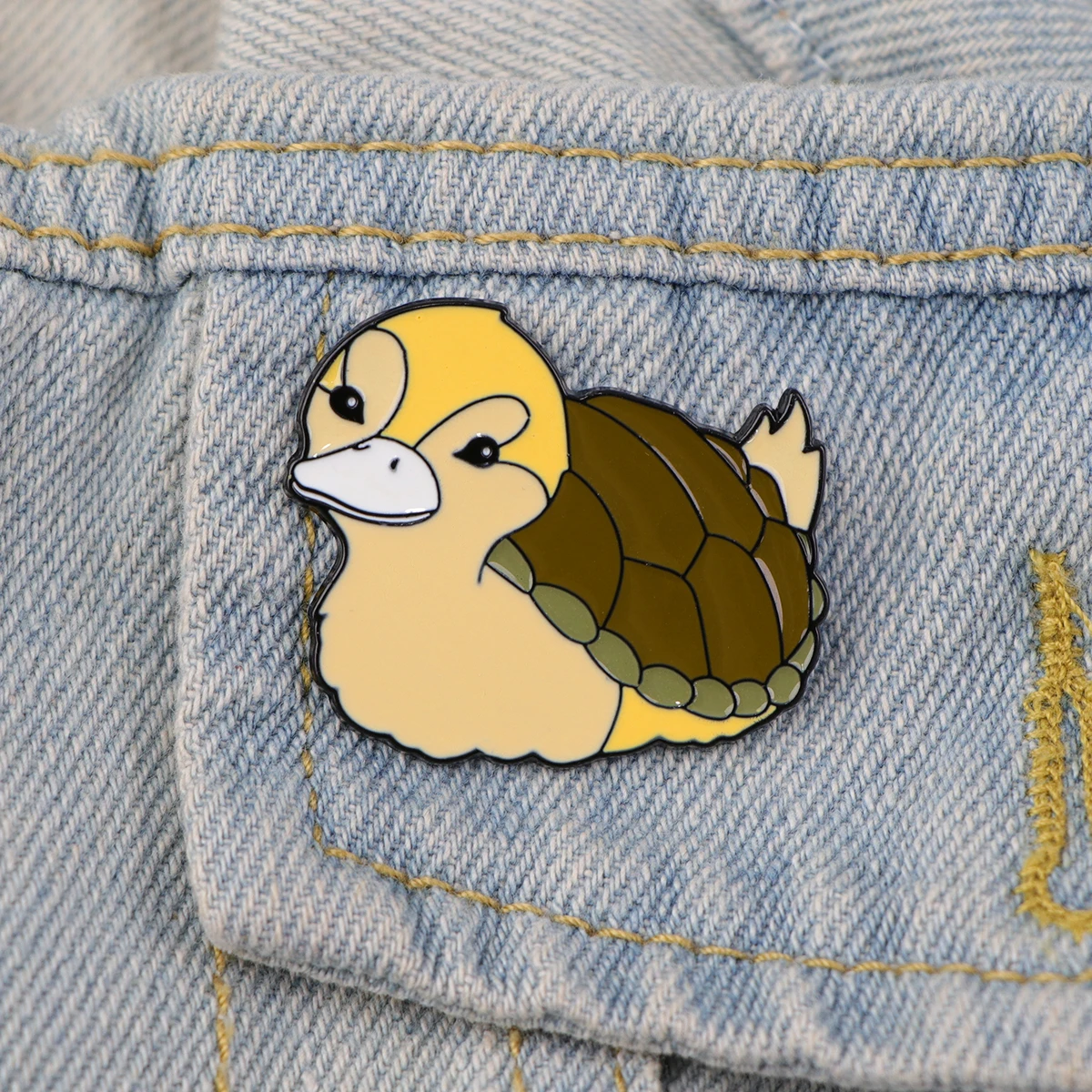 Cartoon-Duck-Enamel-Pins-for-Backpacks-Manga-Briefcase-Badges-Badges-on ...