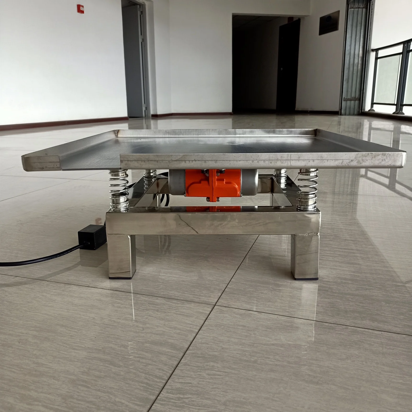 Stainless-steel-vibrating-table-small-concrete-vibrating-table-test ...