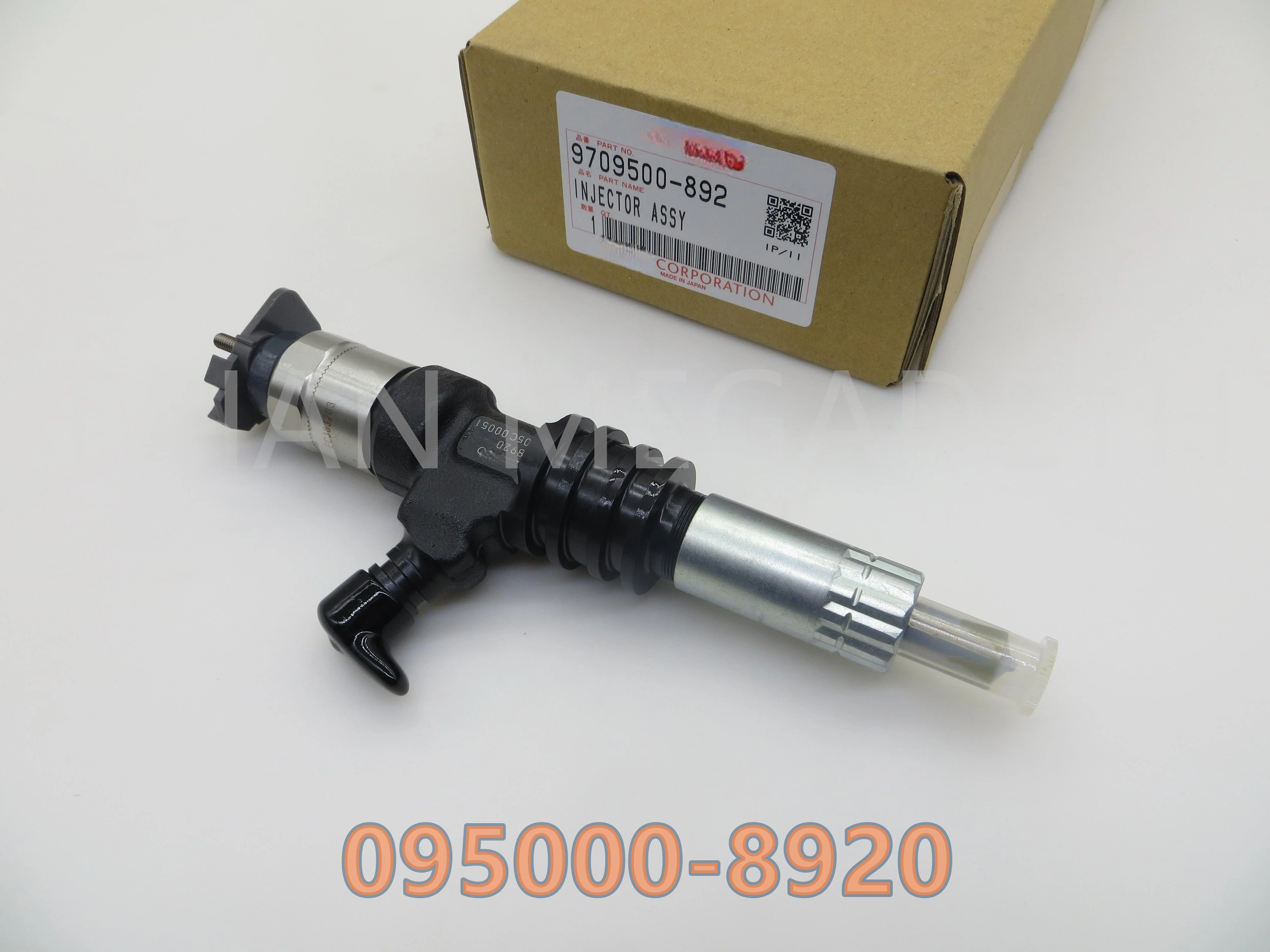 Genuine-Brand-New-Diesel-Common-Rail-Fuel-Injector-095000-8920.jpg