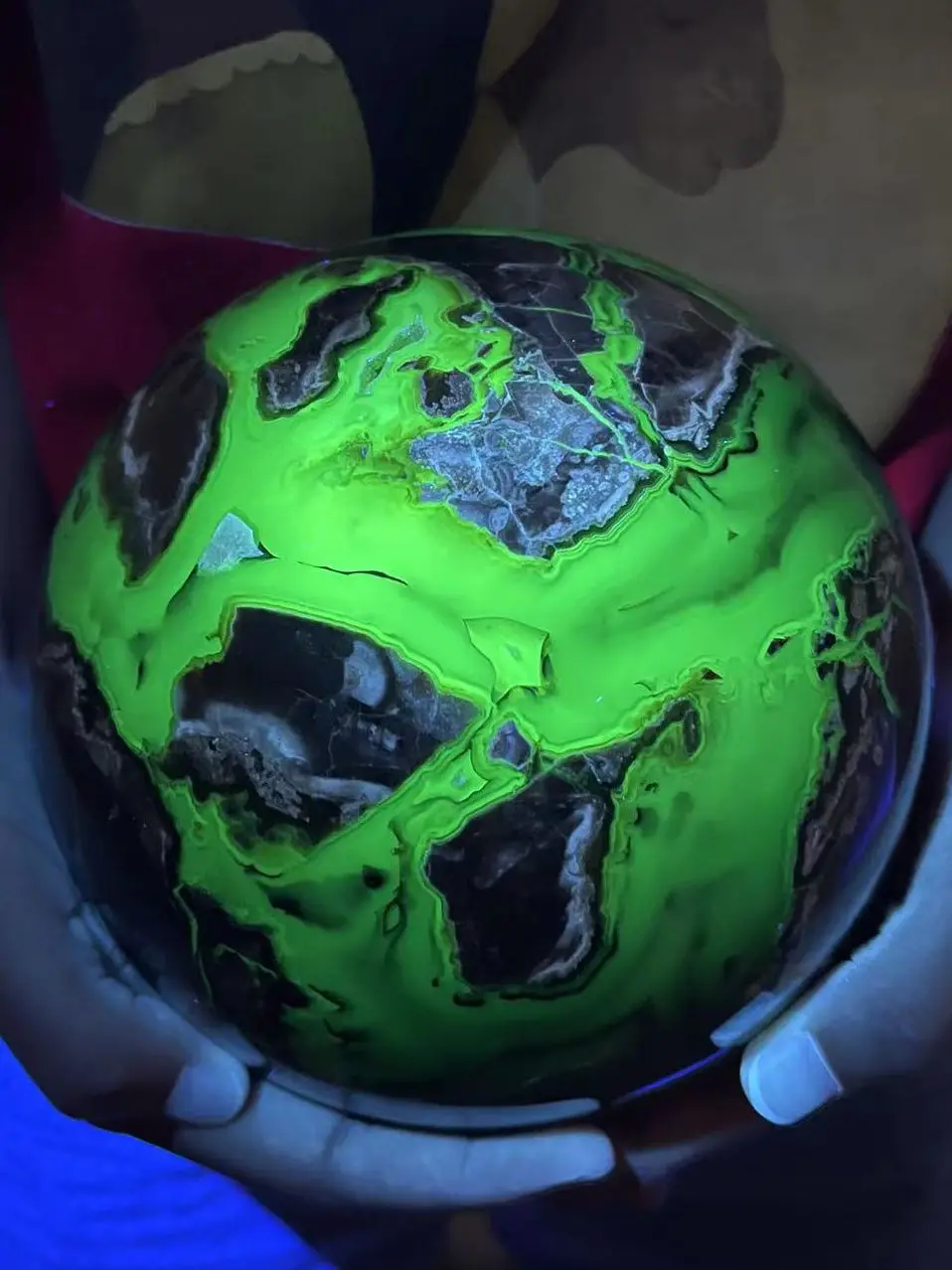 Natural-Volcano-Agate-Crystal-Sphere-UV-Reactive-Glowing-Light-Quartz ...