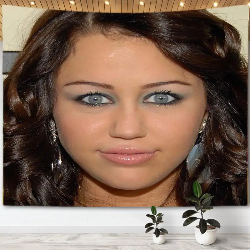 Miley Cyrus Eyes 2022