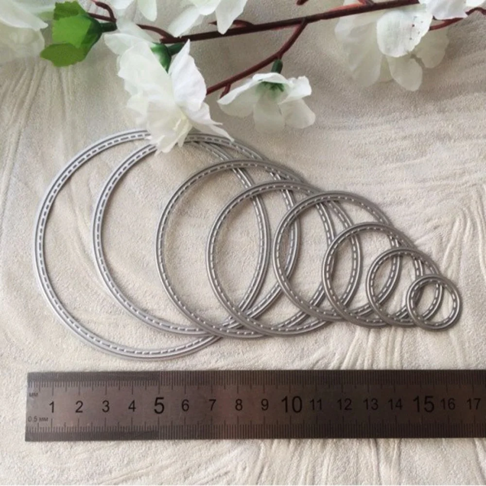 8Pcs Round Circle Cutting Dies Frame Metal Craft Die Cut Stencils Paper ...
