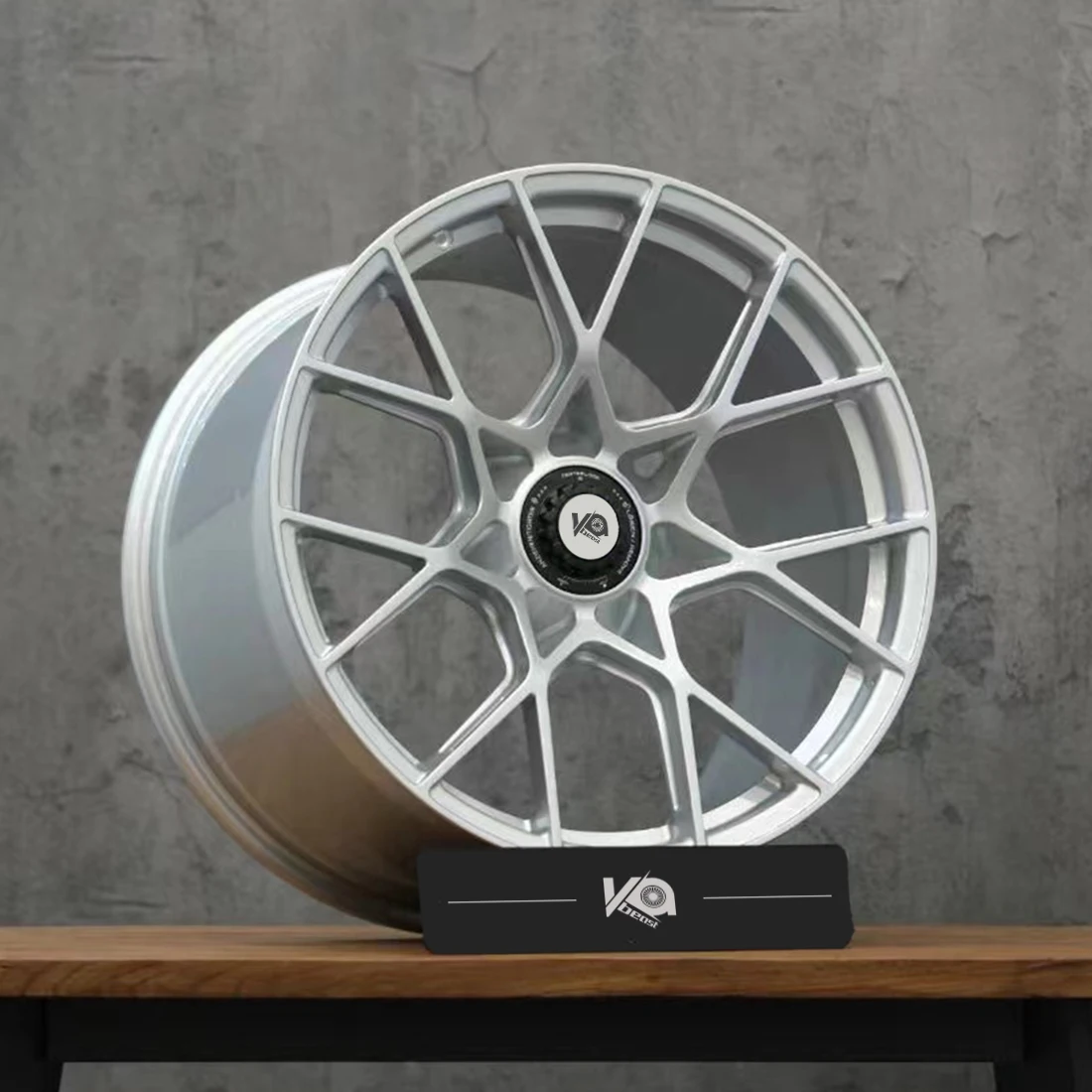 Customized-Luxury-Centerlock-Design-Concave-Forged-Alloy-Wheel-Rims-For ...