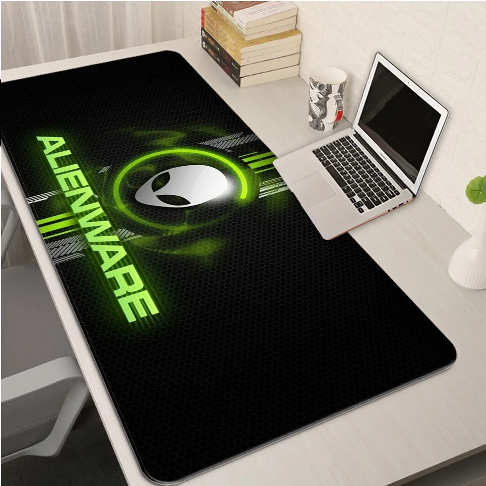 Small-Mouse-Pad-With-Computer-Brand-s-Logo-of-Alienware-Table-Pads ...