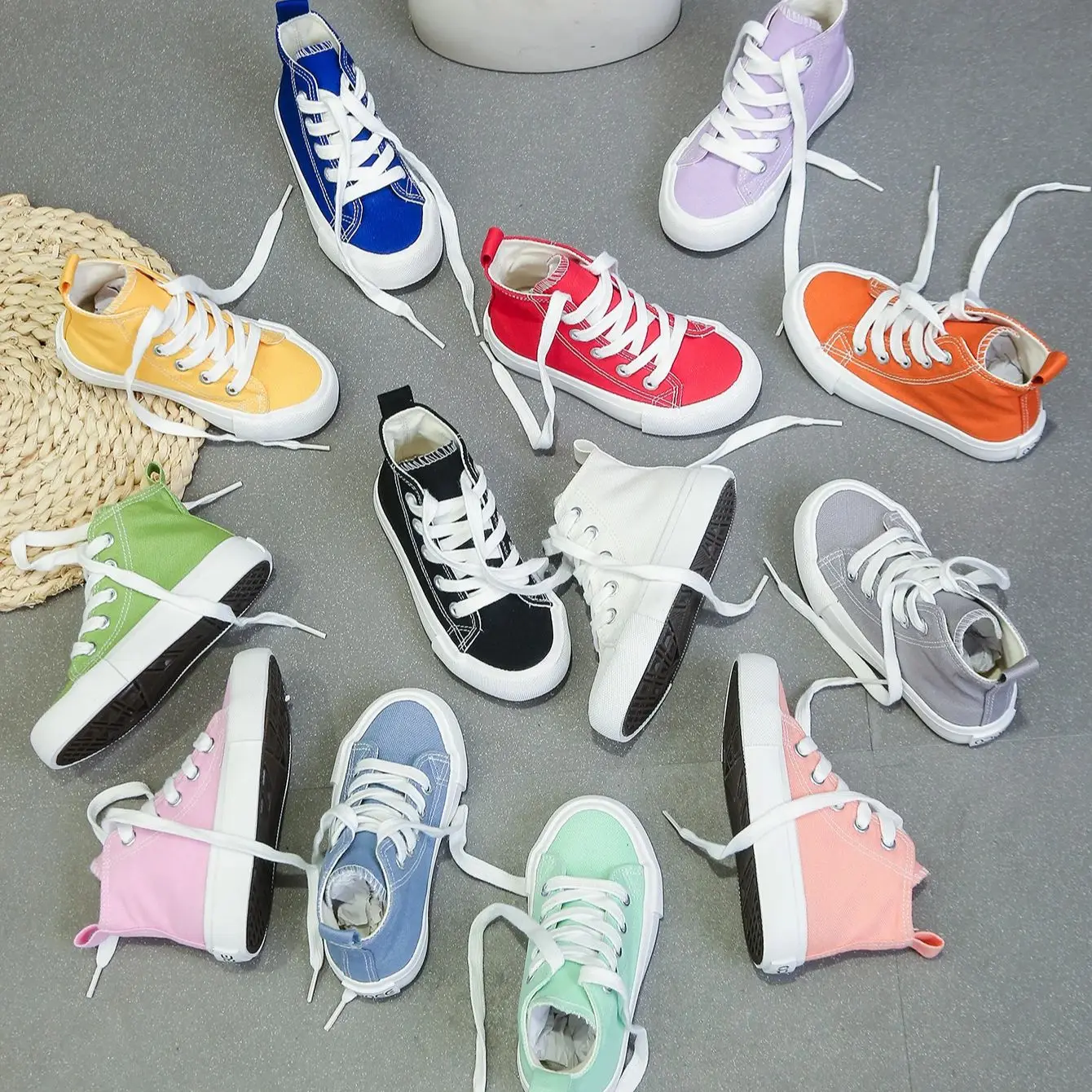 8009-Solid-color-trendy-children-s-canvas-shoes-boys-and-girls-board ...