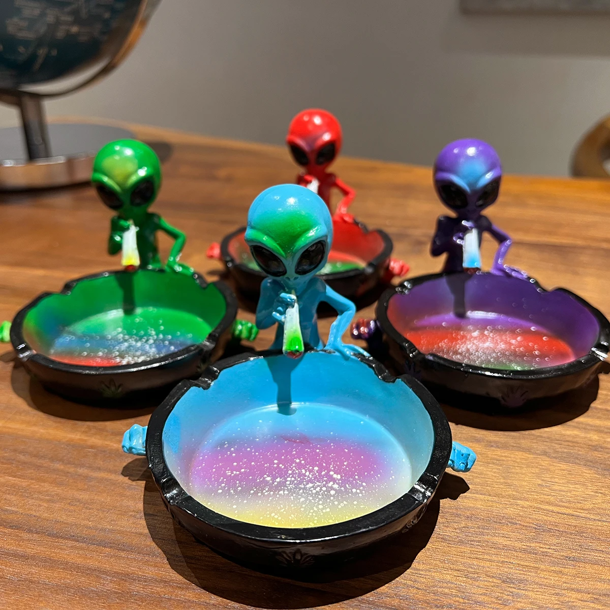 Exquisite-Alien-Creative-Ashtray-Resin-Ashtray-Portable-Resin-Starry ...