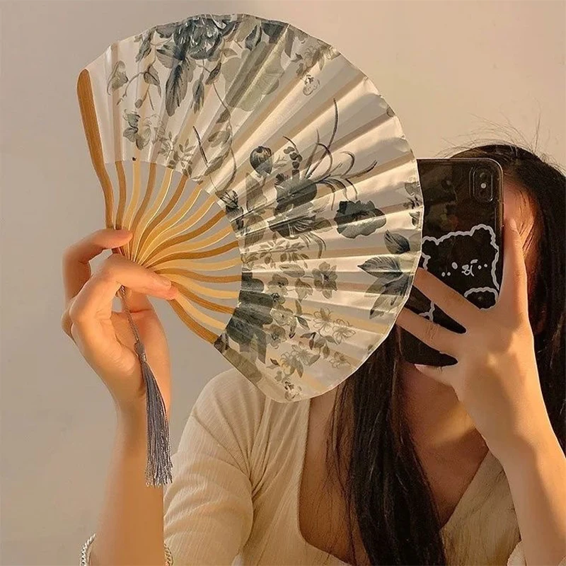 1Pcs-Chinese-Silk-Flower-Fan-Hand-Fold-Fan-Art-Dance-Hand-Props-Vintage ...