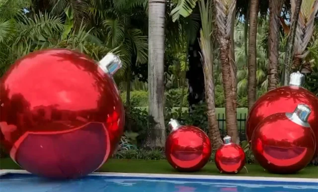Shiny Red Balls Field