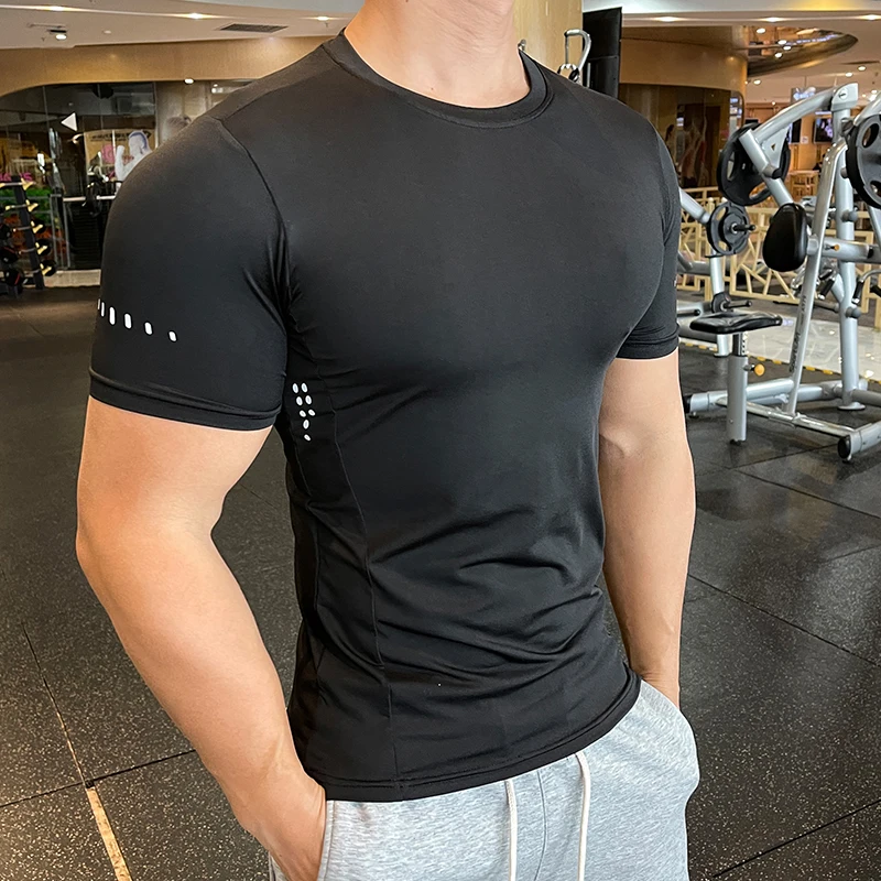 Tight Compression Men's Breathable Workout T-Shirt - Men's Fitness ...